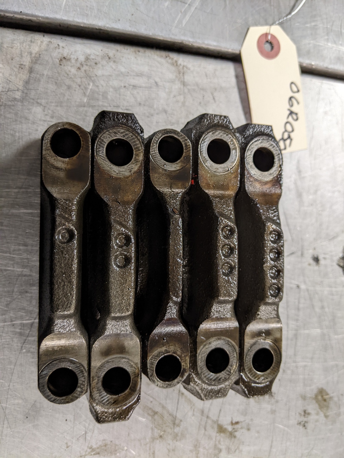 Engine Block Main Caps From 2010 Audi A4 Quattro 2.0 | eBay